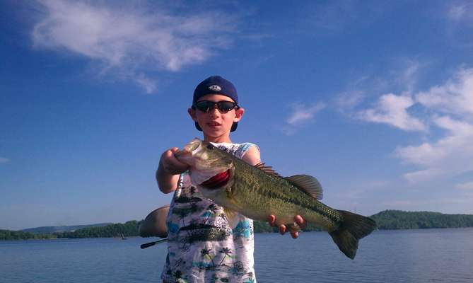 50 cute fishing kids - Bassmaster