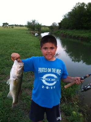 50 cute fishing kids - Bassmaster