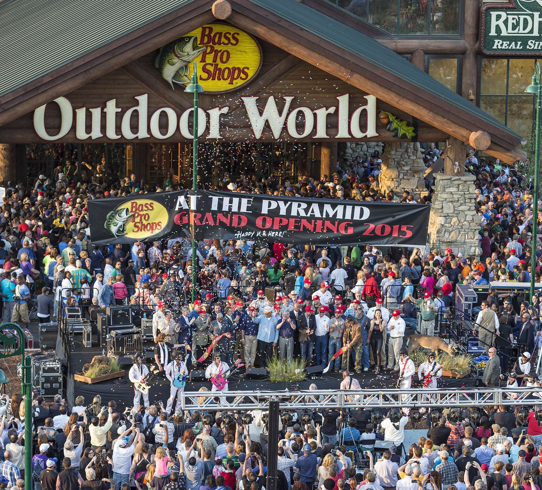 Bass Pro Shops' Memphis Pyramid - Bassmaster