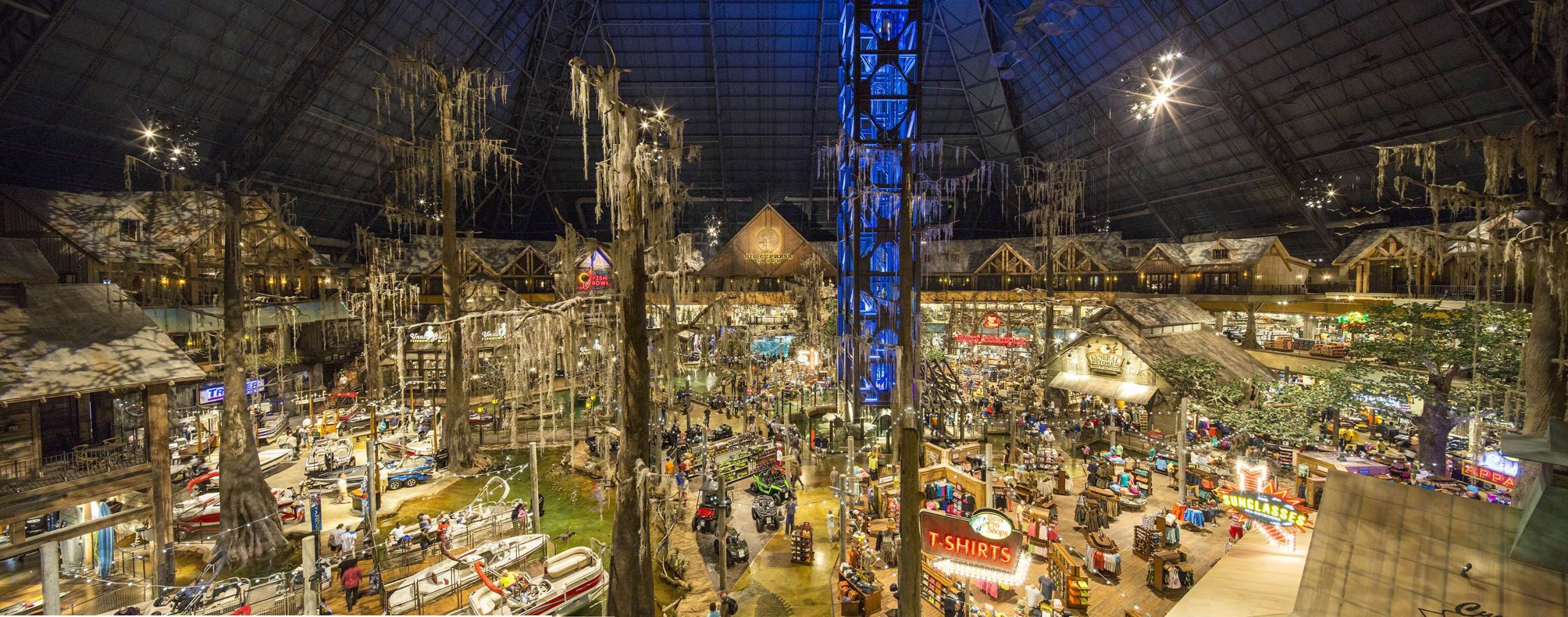 Bass Pro Shops' Memphis Pyramid - Bassmaster