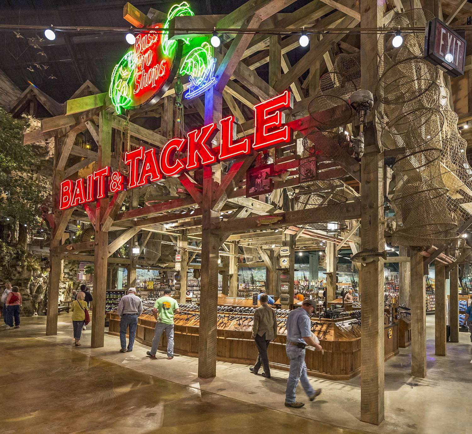 Bass Pro Shops' Memphis Pyramid - Bassmaster