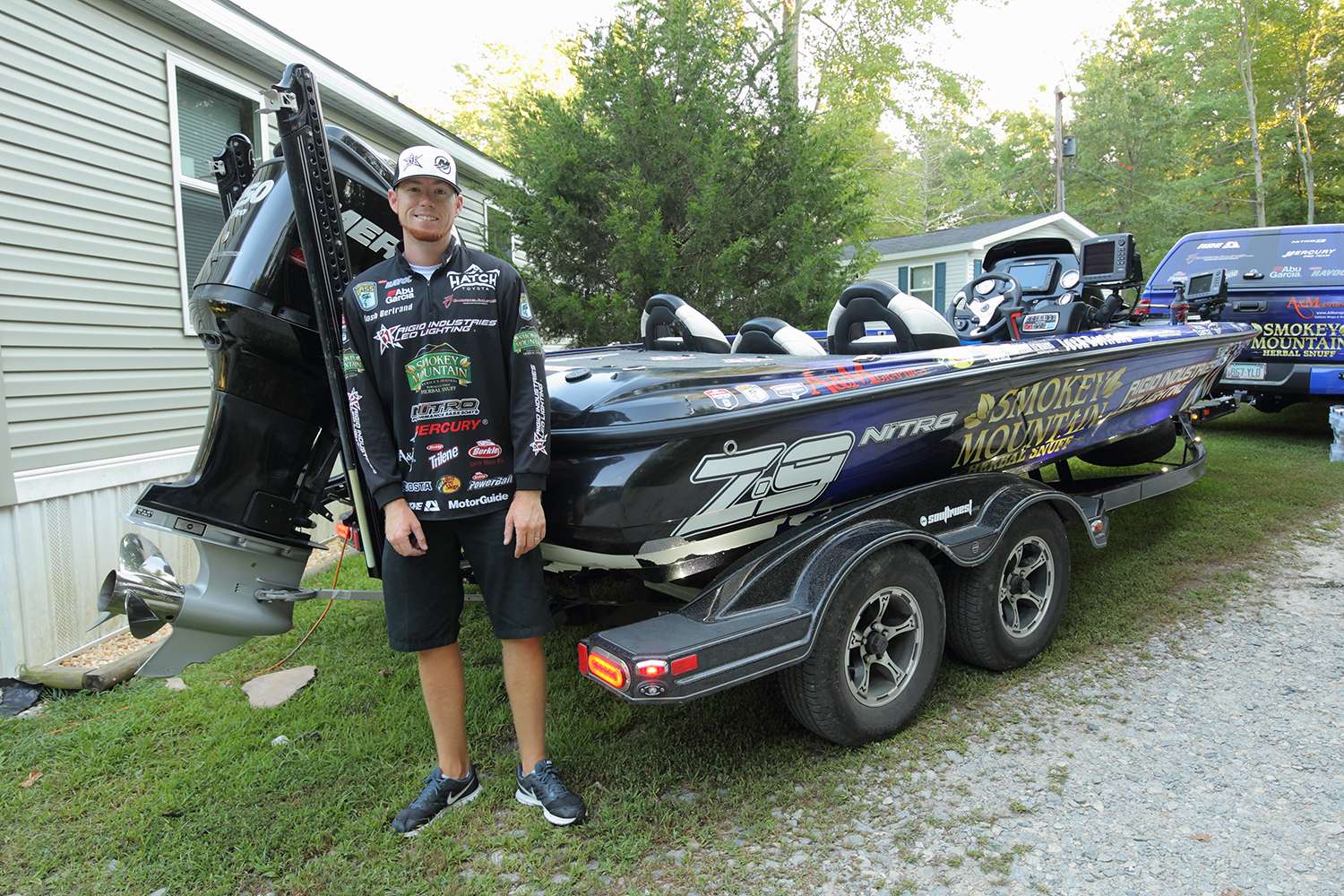 Inside Elite Boats: Josh Bertrand - Bassmaster