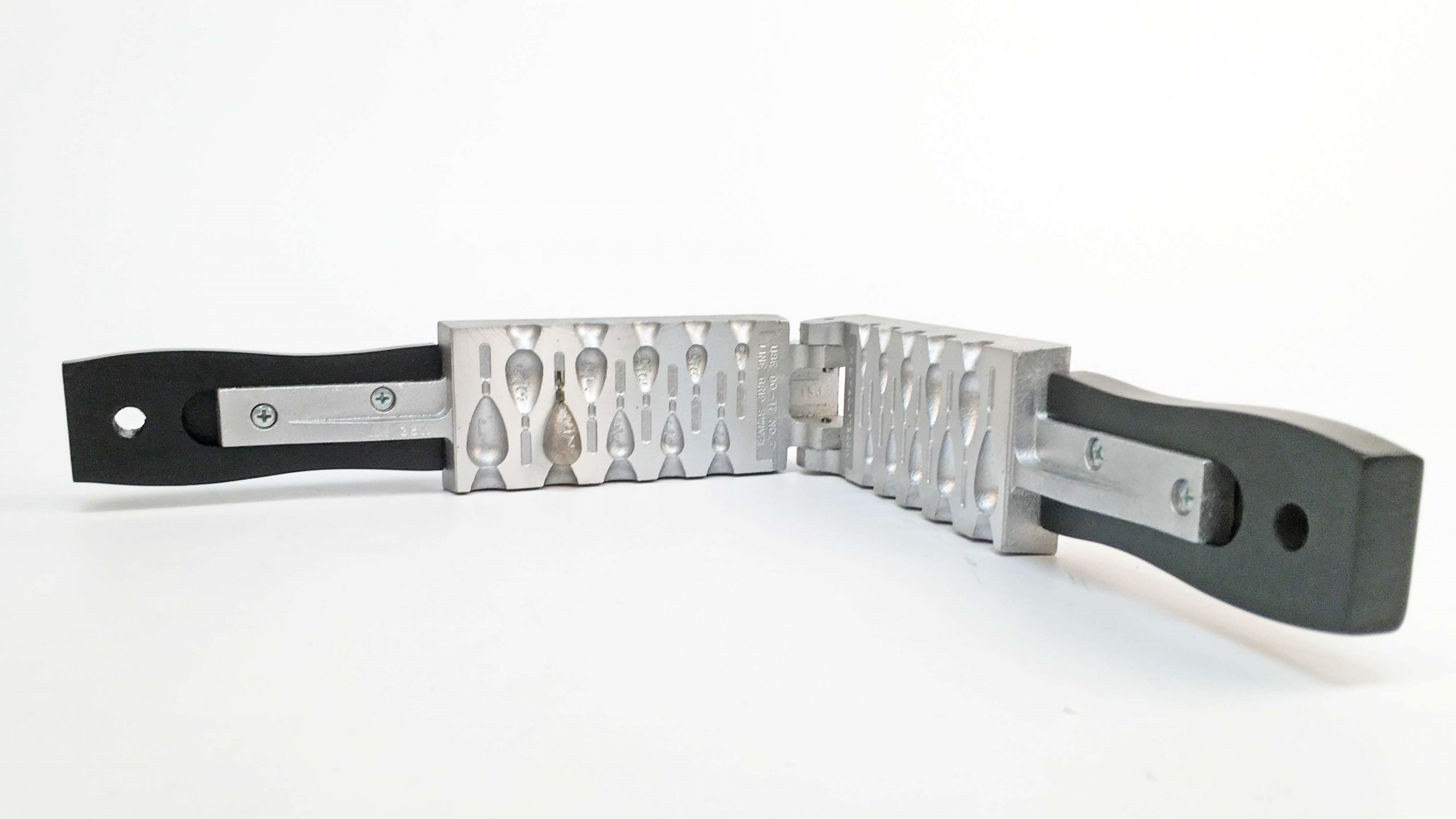 Gear Review: Do-It Teardrop Drop Shot Weight Mold - Bassmaster