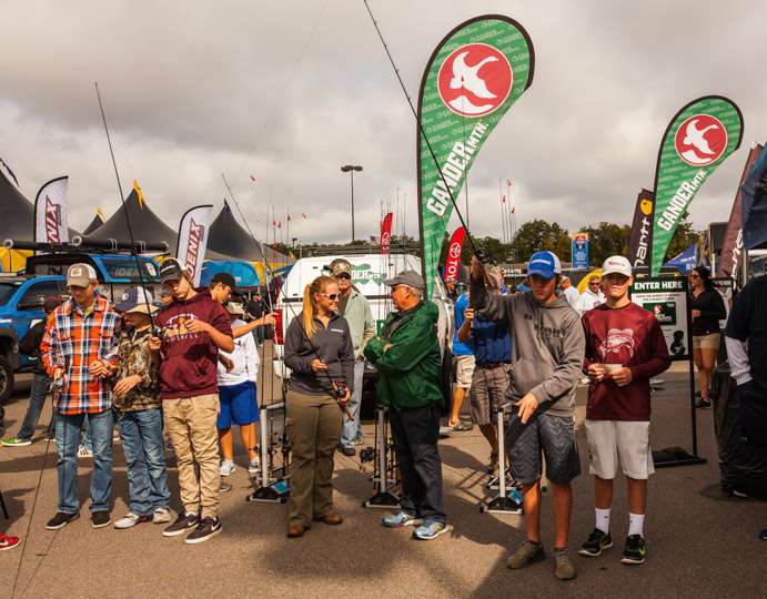 Inside Bass University - Bassmaster