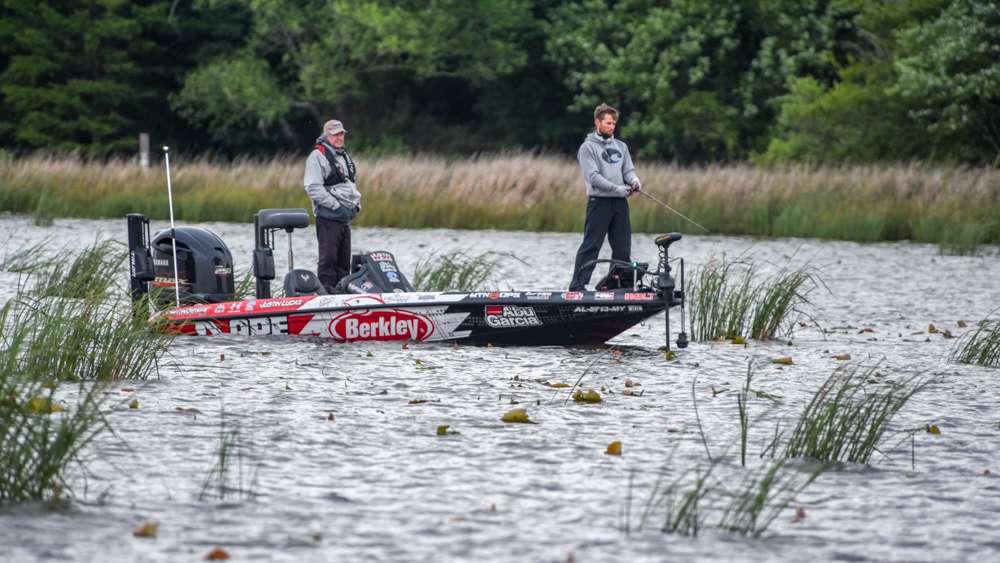 Elites' first day on Ross Barnett - Bassmaster