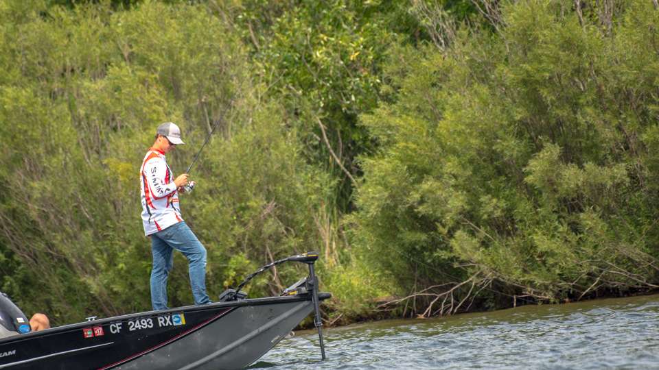 Afternoon with Sweitzer vs. Foutz - Bassmaster