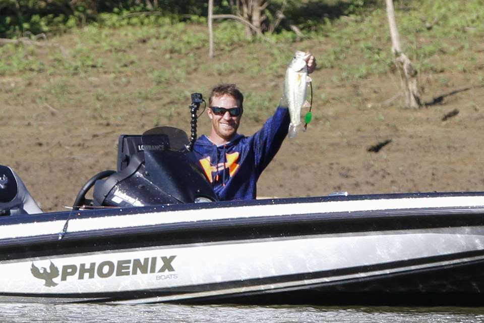 Hunter Shryock's Day 2 on Douglas - Bassmaster