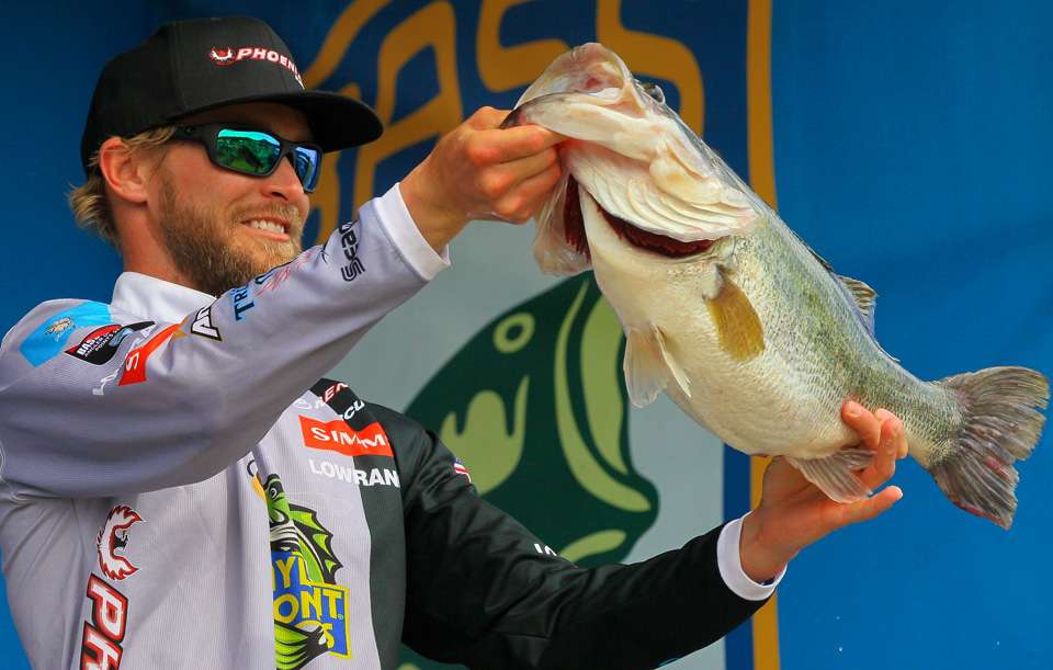Texas Fest: Day 2 weigh-in - Bassmaster