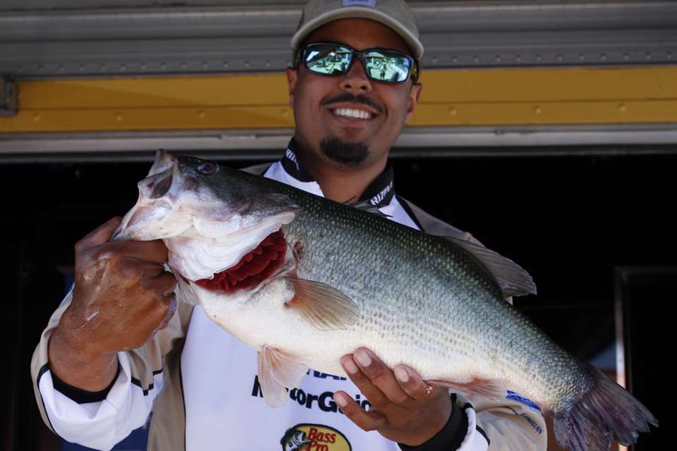 Nation: Day 1 weigh-in - Bassmaster