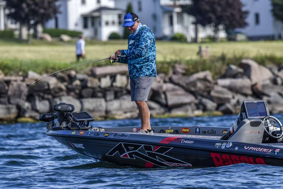 On the St. Lawrence with Tharp Day 3 - Bassmaster