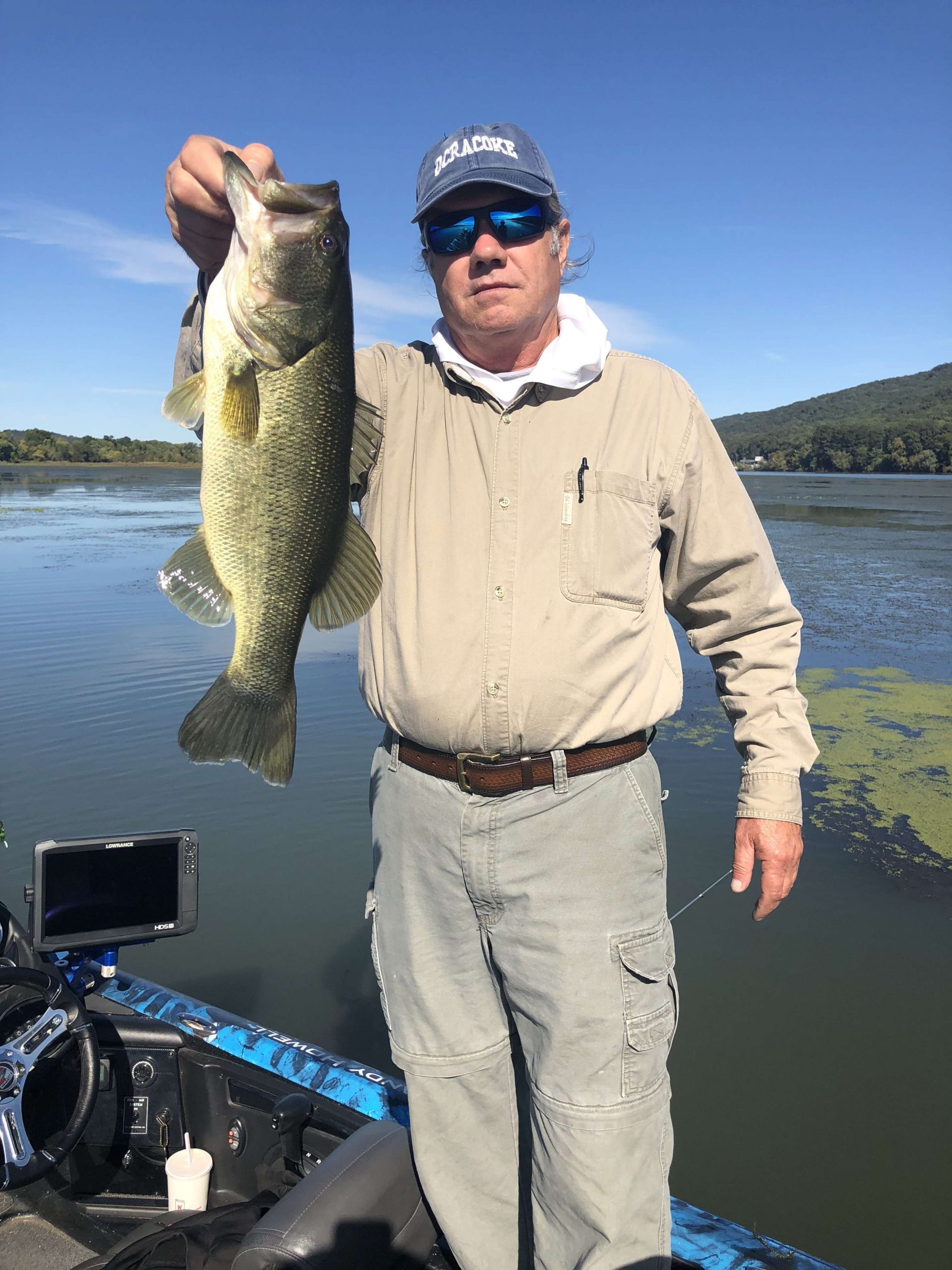 Sweepstakes winner fishes with Randy Howell - Bassmaster
