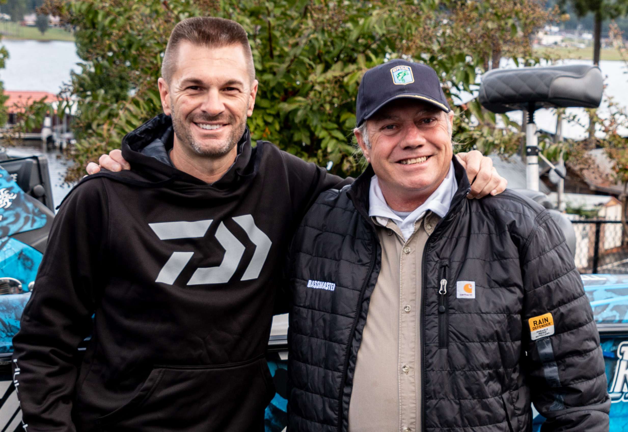 Sweepstakes winner fishes with Randy Howell - Bassmaster