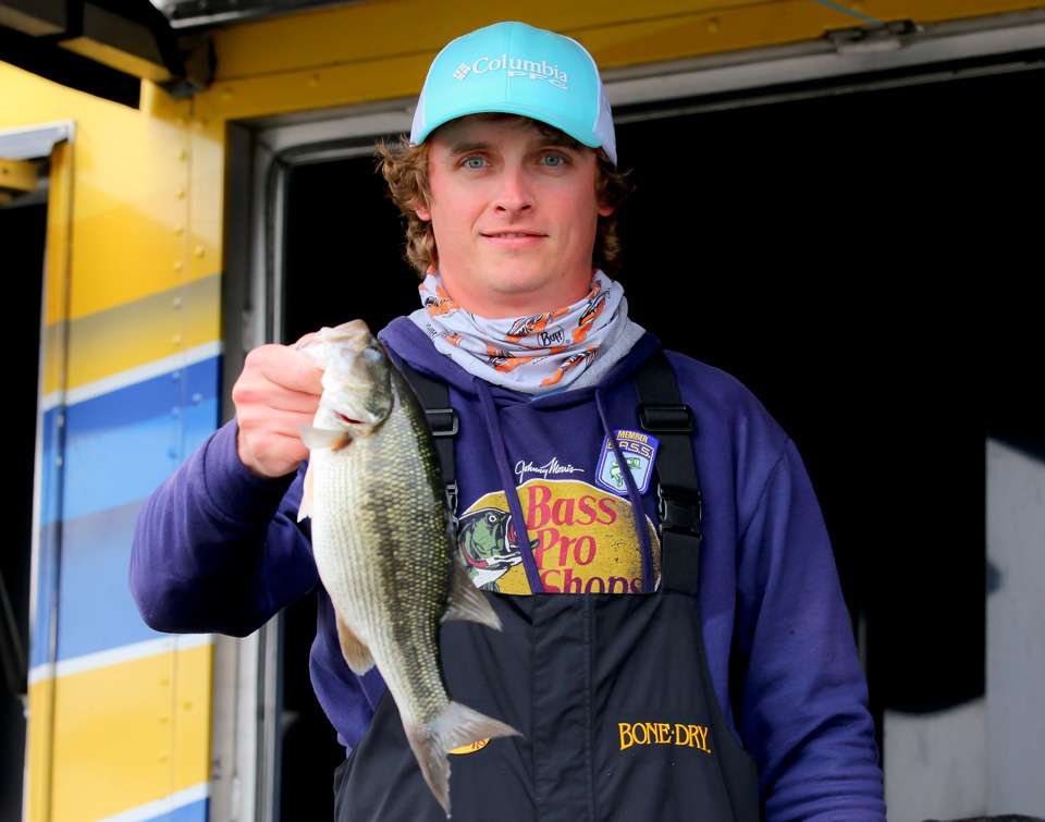 Day 2 weigh-in - Bassmaster
