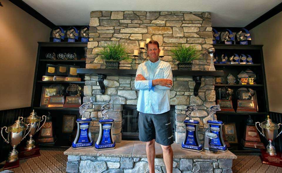 Elite Man Caves: Kevin VanDam - Bassmaster