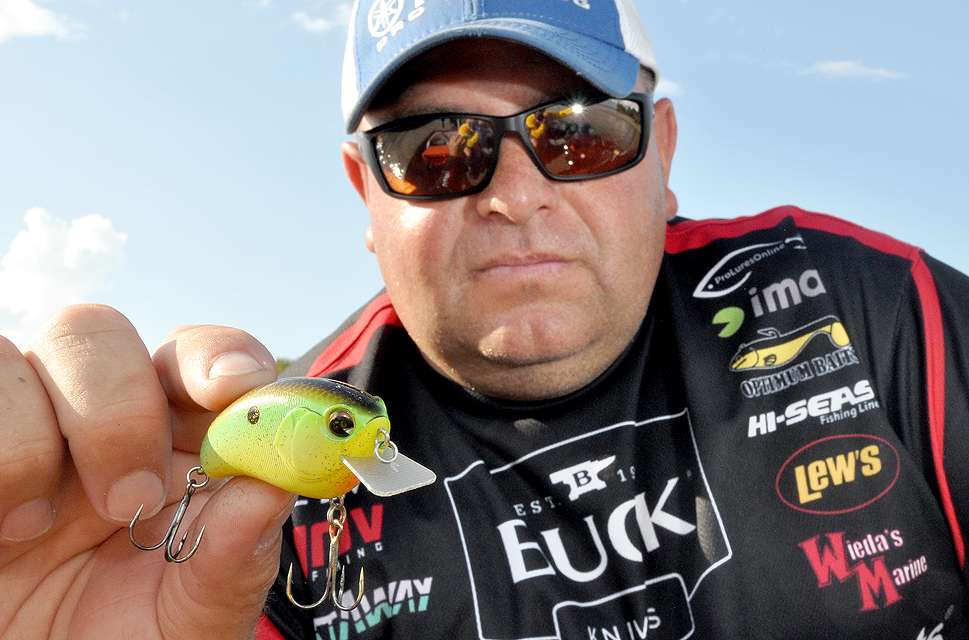 Beginner's Tacklebox with Bill Lowen - Bassmaster