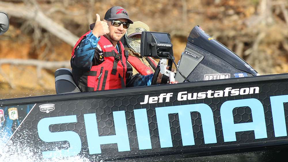 Gustafson on the water - Bassmaster