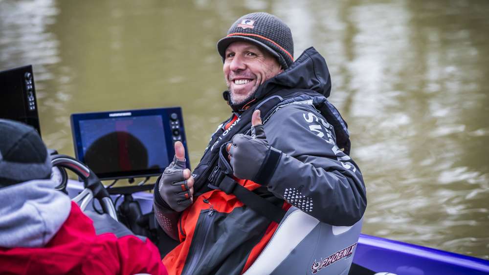 Practice: First look - Bassmaster