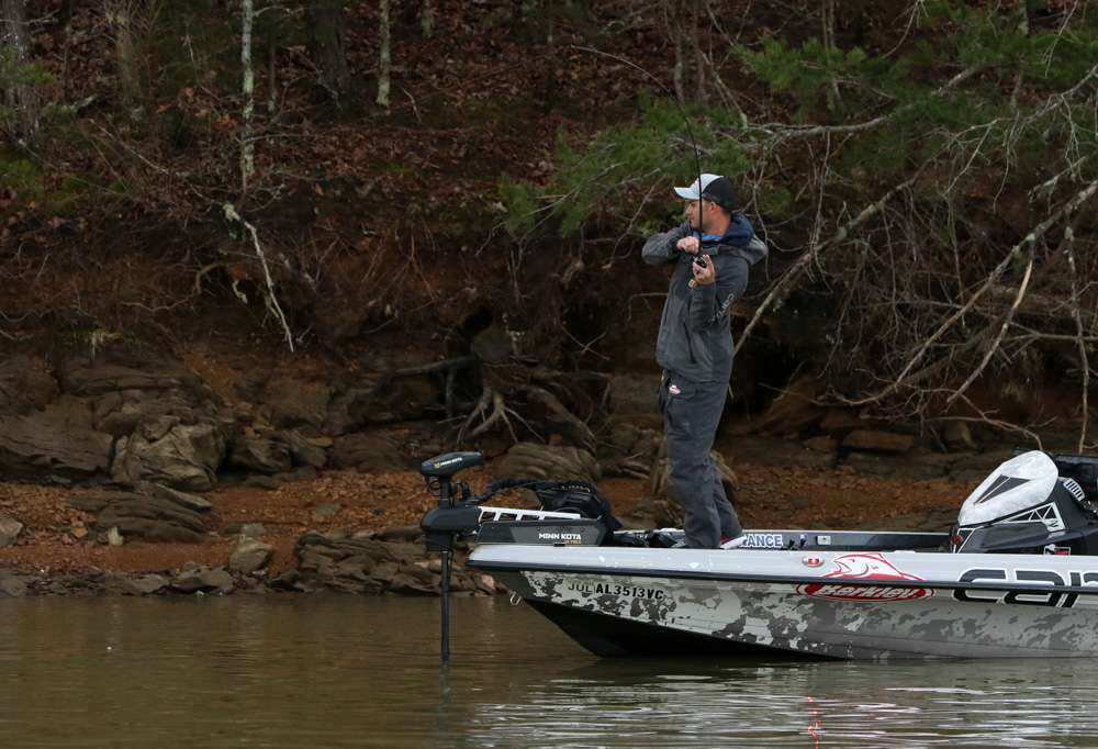 70 early action shots with Jordan Lee - Bassmaster