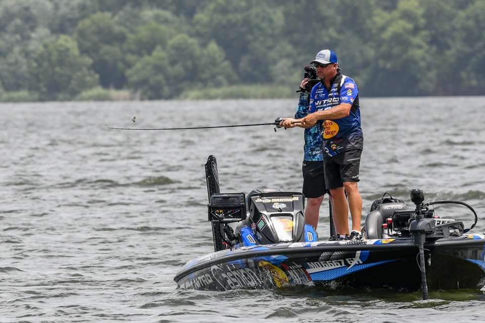 Hartman on the water - Bassmaster