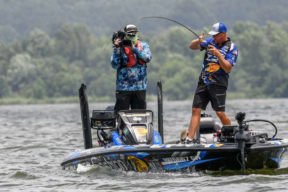 Hartman on the water - Bassmaster