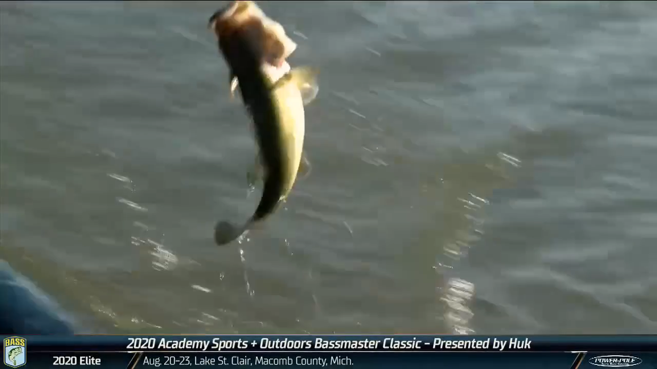 LIVE: Lester lands solid keeper - Bassmaster