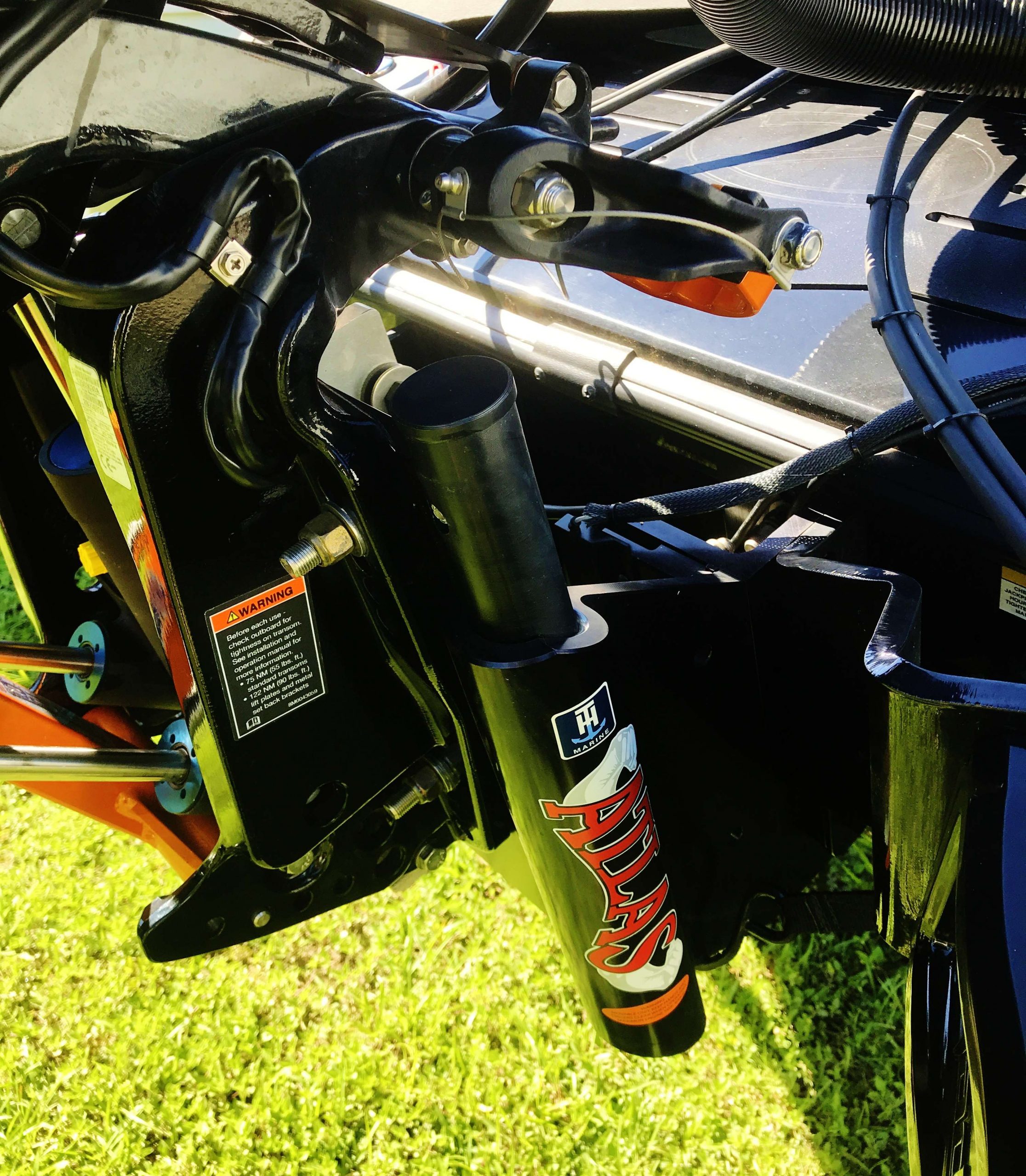 How hydraulic jackplates improve performance - Bassmaster