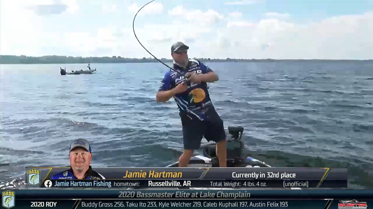 LIVE: Hartman captures big smallmouth - Bassmaster