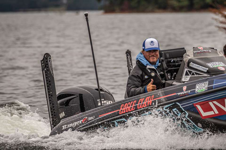 Martin's Championship Friday surge - Bassmaster