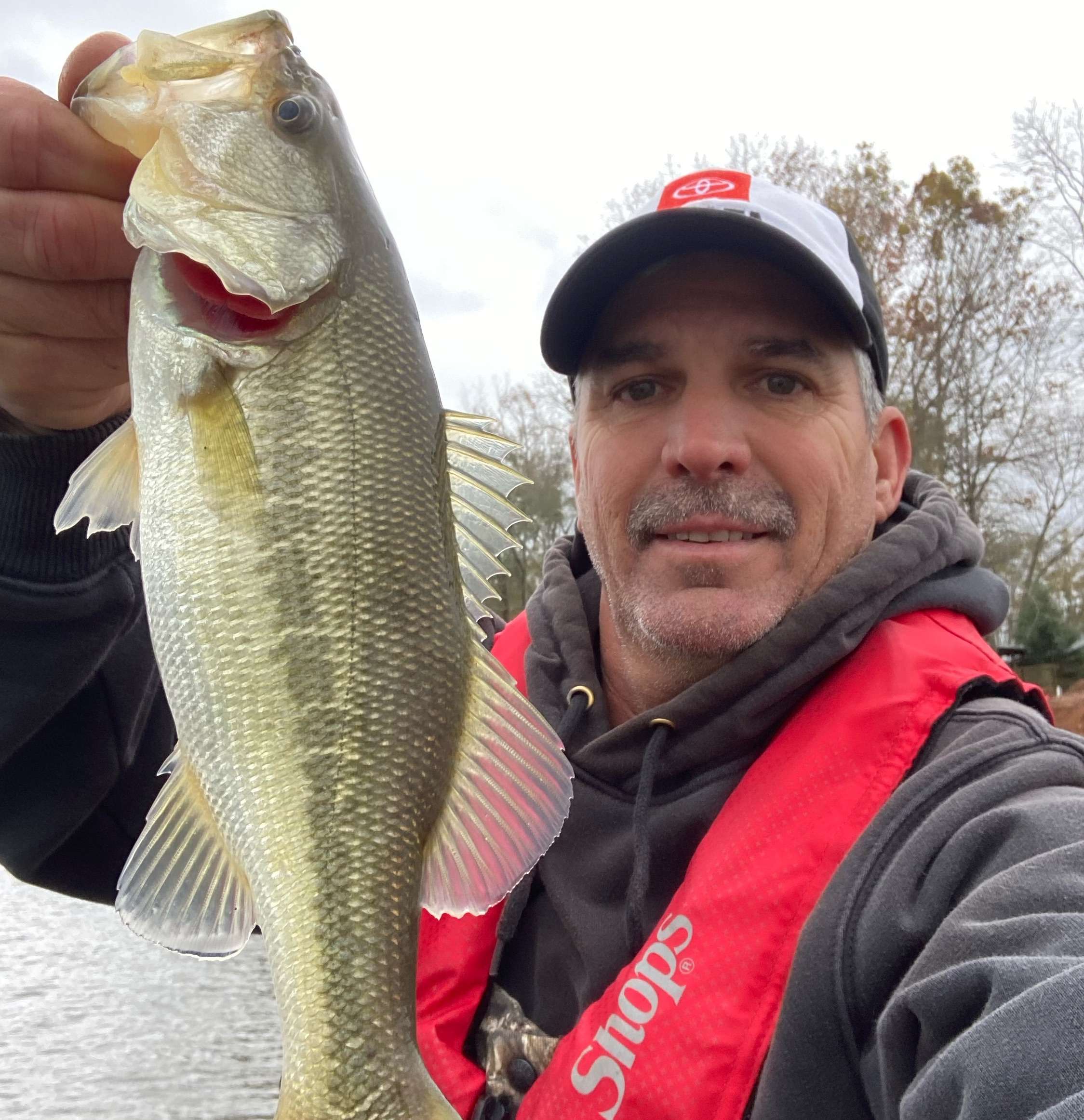 Ronnie Getz finding some in practice - Bassmaster