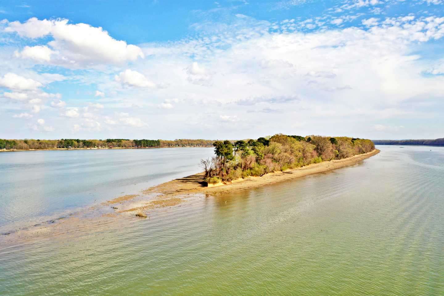Pickwick Lake from the air - Bassmaster