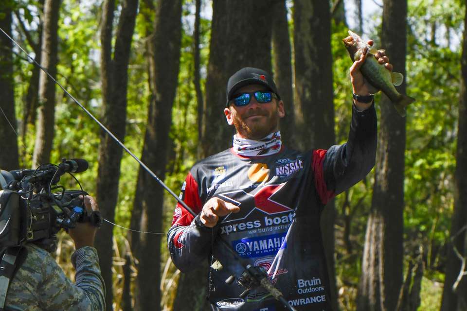 Sumrall seeks the right five on Championship Sunday - Bassmaster