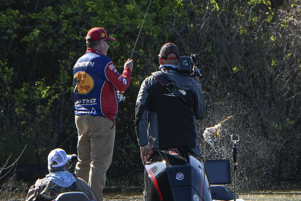 Semifinal Saturday morning with Snowden - Bassmaster