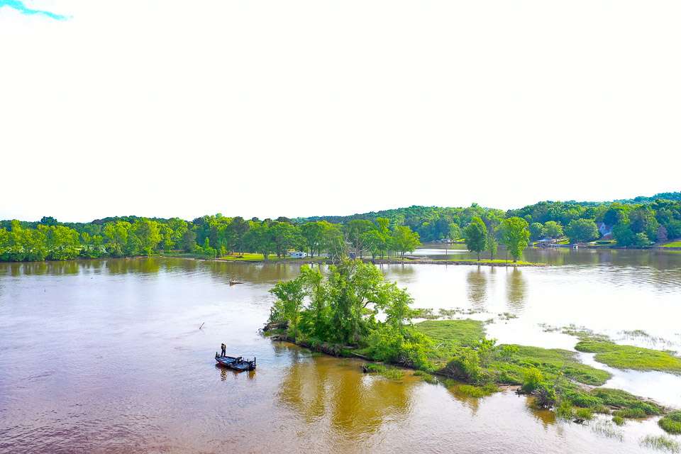 Day 2 aerial tour of Elite patterns - Bassmaster