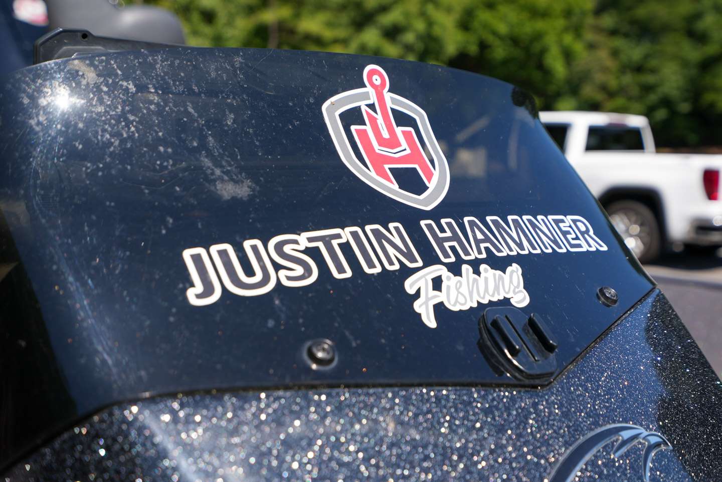 Inside Elite Boats: Justin Hamner - Bassmaster