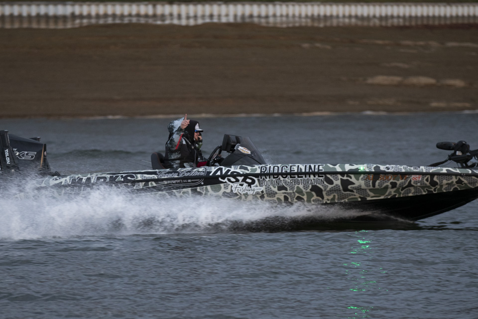 Open: Runnin' and gunnin' into Day 1 - Bassmaster