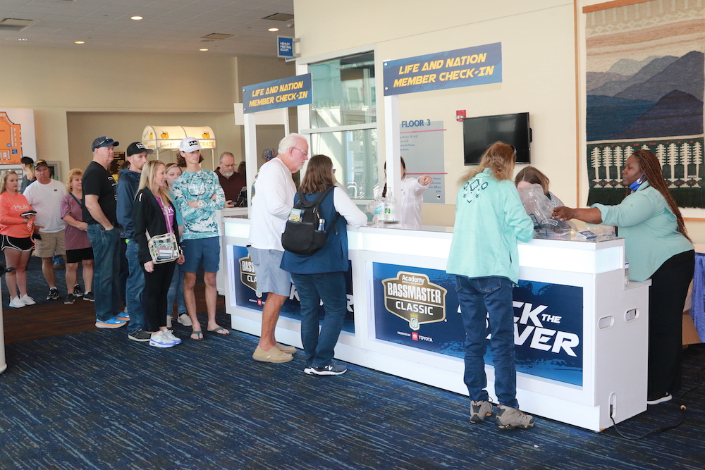 159 epic shots from the Classic Expo - Bassmaster