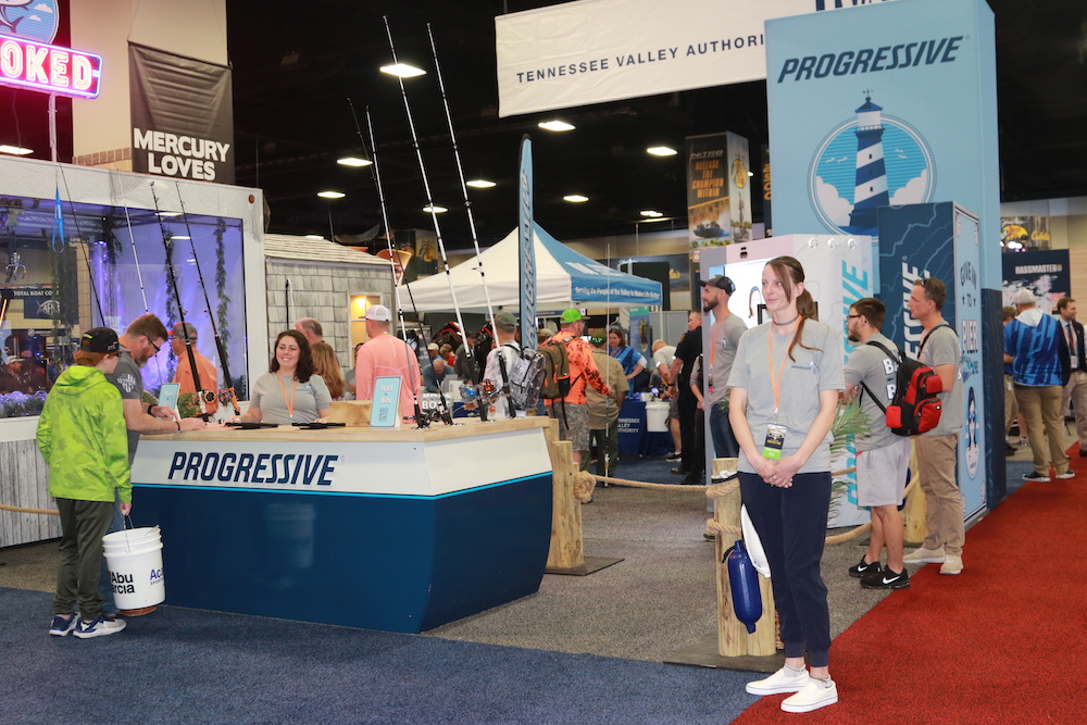 159 epic shots from the Classic Expo - Bassmaster