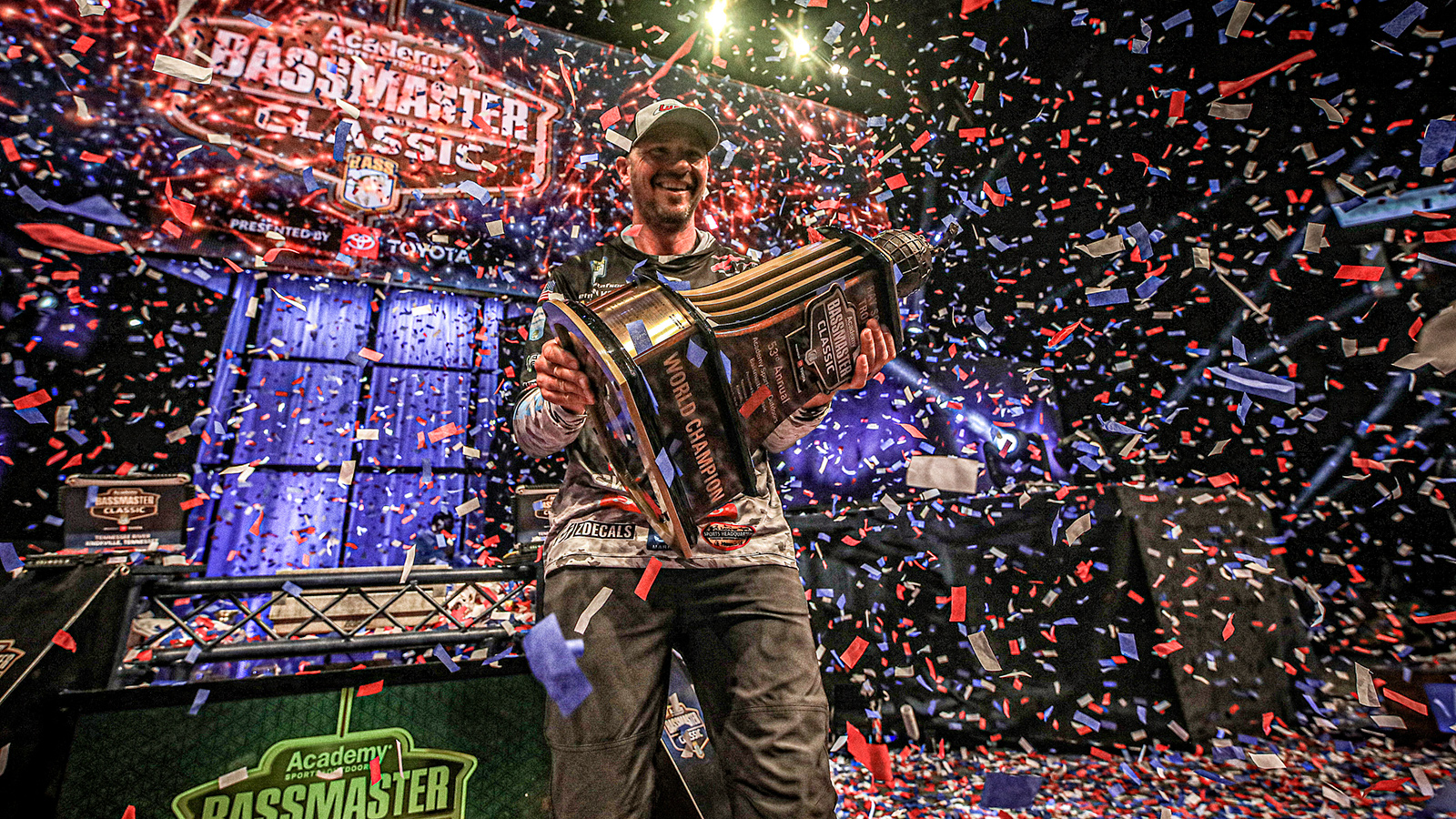 Gustafson completes wire-to-wire Classic win - Bassmaster