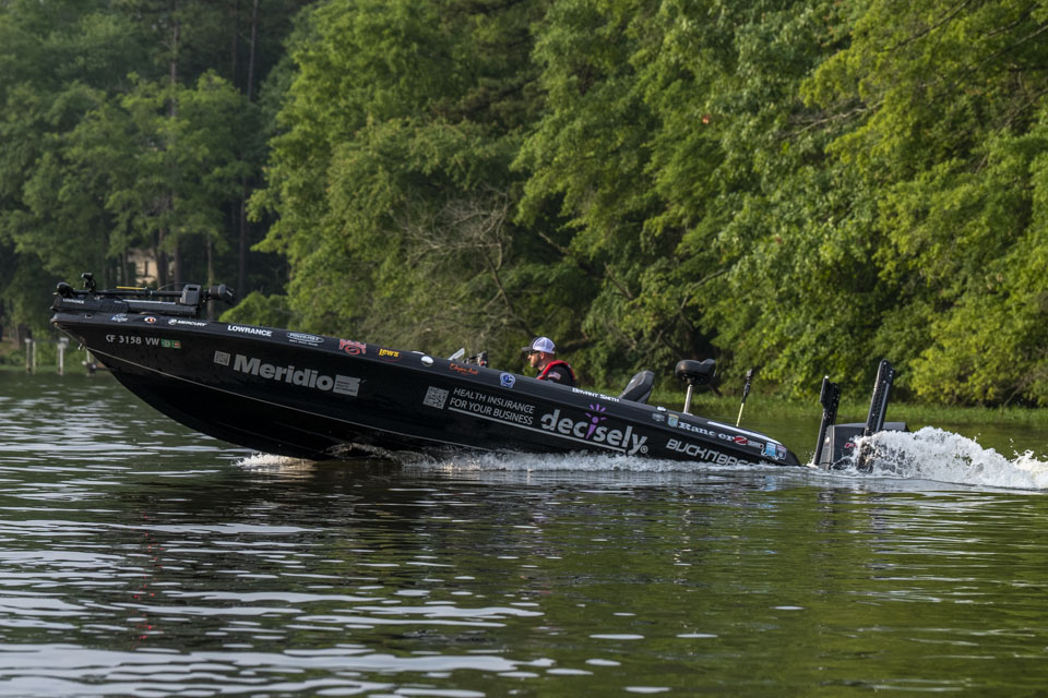 Early bites with Bryant Smith - Bassmaster
