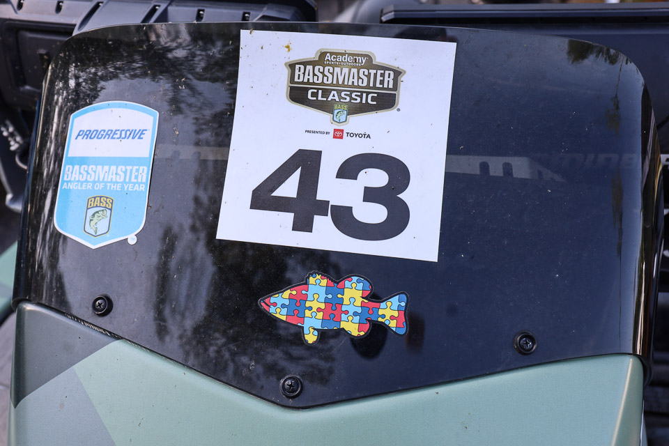 Inside Elite Boats: Patrick Walters - Bassmaster