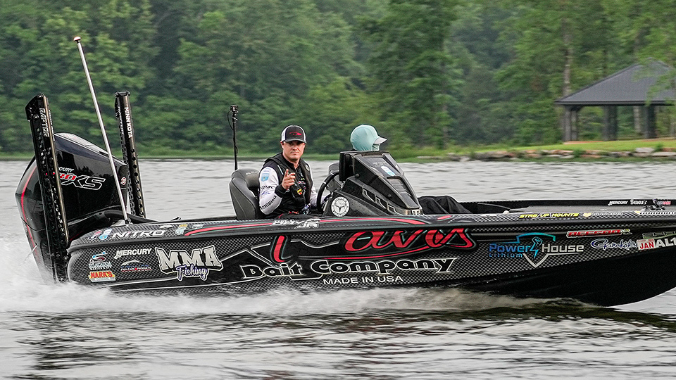 Davis experiences thrill of a lifetime - Bassmaster