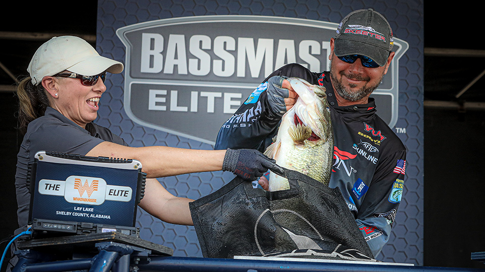 Christie recounts catching $35,000 bass - Bassmaster