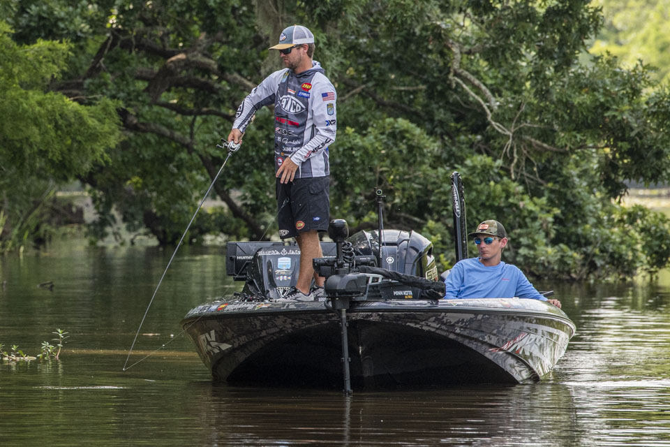 Logan and Wendlandt work on 'em - Bassmaster