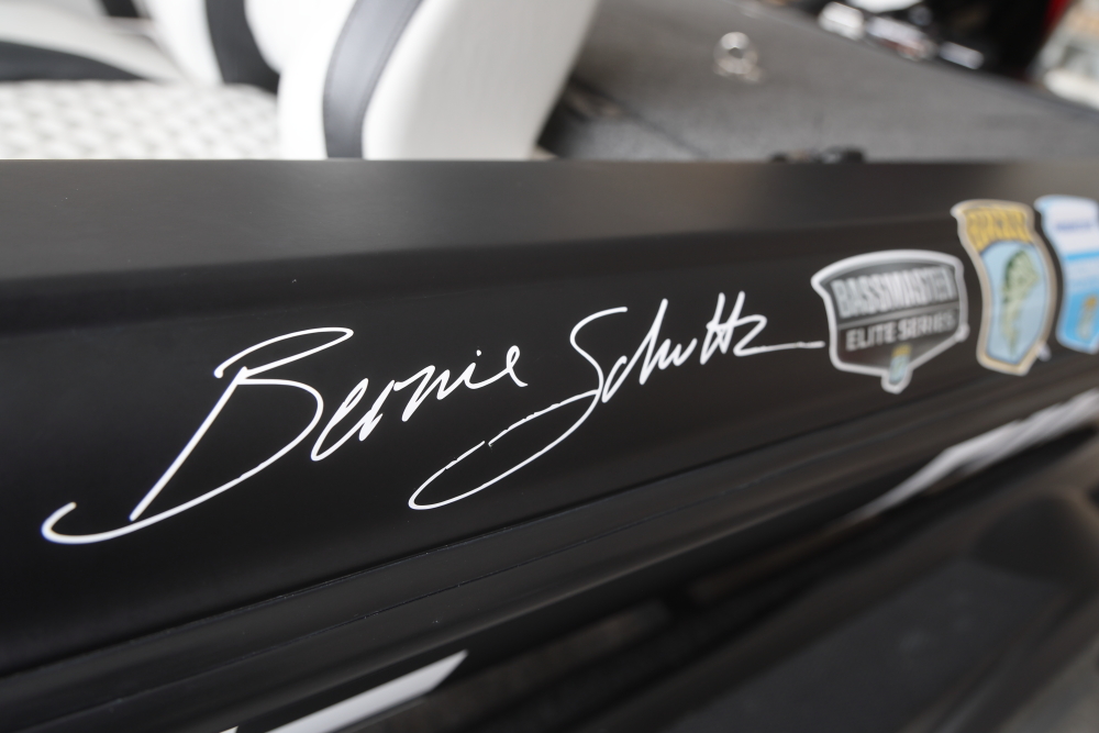 Inside Elite Boats: Bernie Schultz - Bassmaster