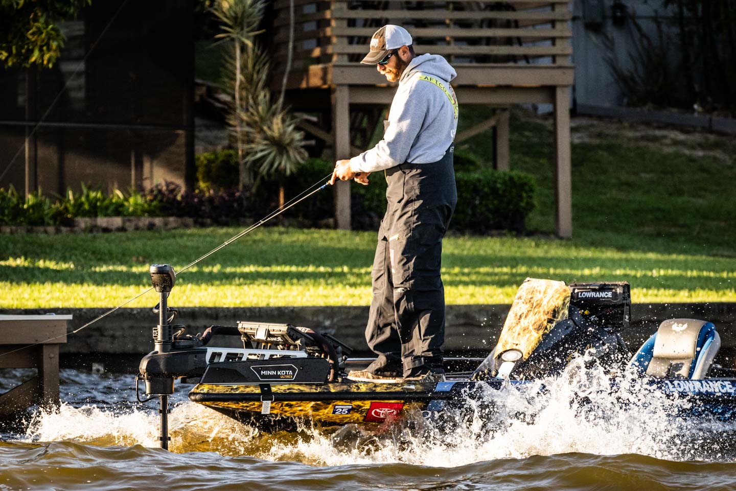 Lester's early morning bites - Bassmaster