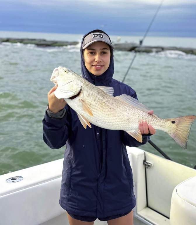 On the hook with Sydney Lewis - Bassmaster
