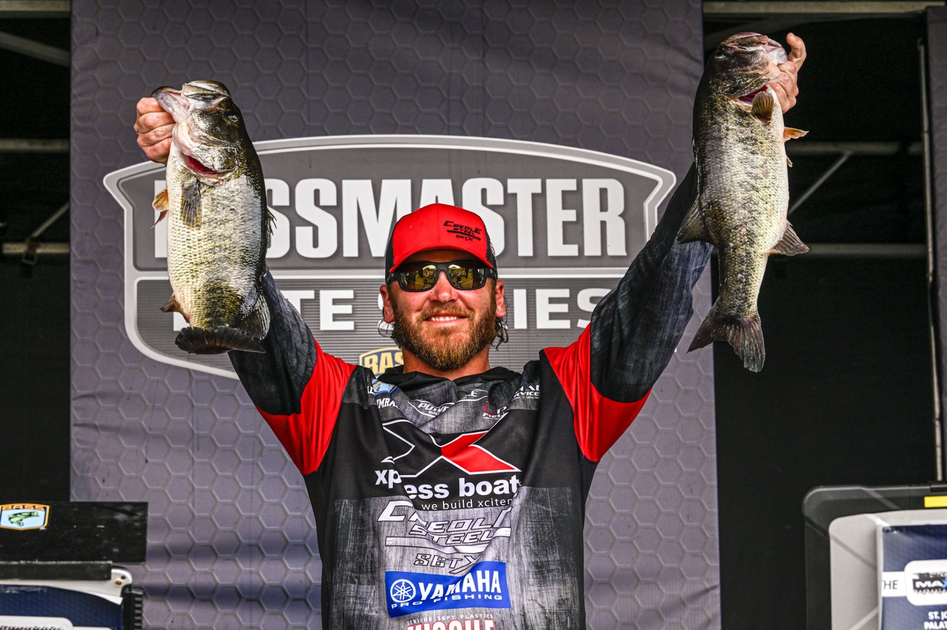 Monster Bag sends Sumrall into Day 1 lead at St. Johns - Bassmaster