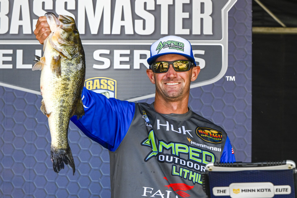 Two fish give a much-needed boost - Bassmaster
