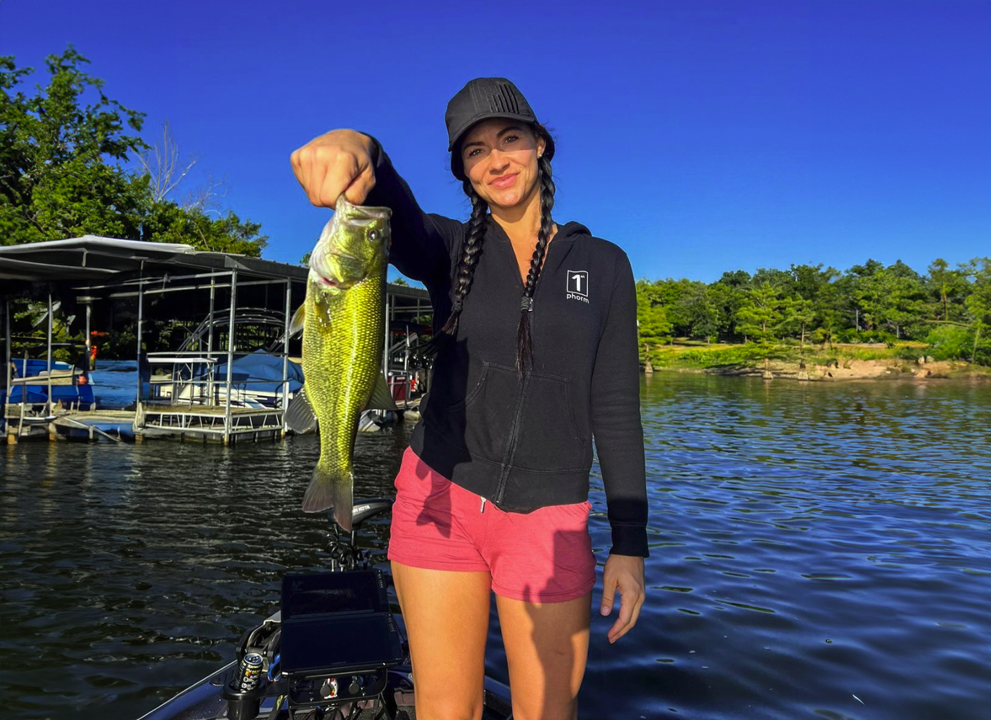 On the hook with Desirae Wykoff - Bassmaster