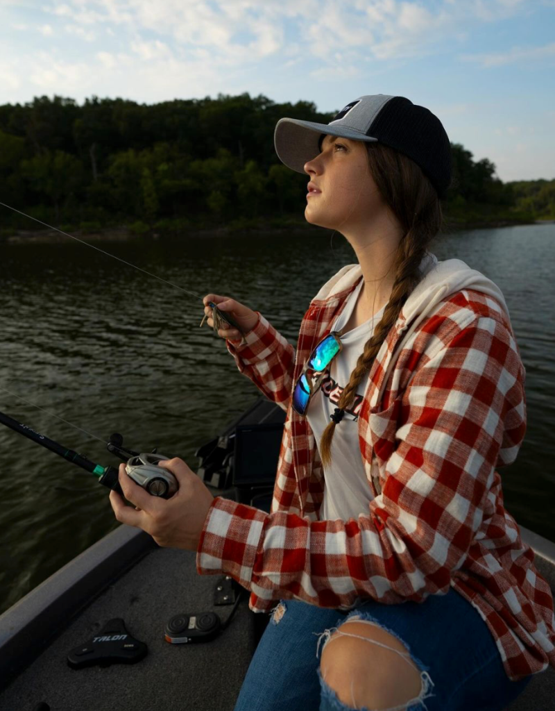 On the hook with Kayla Bowles - Bassmaster